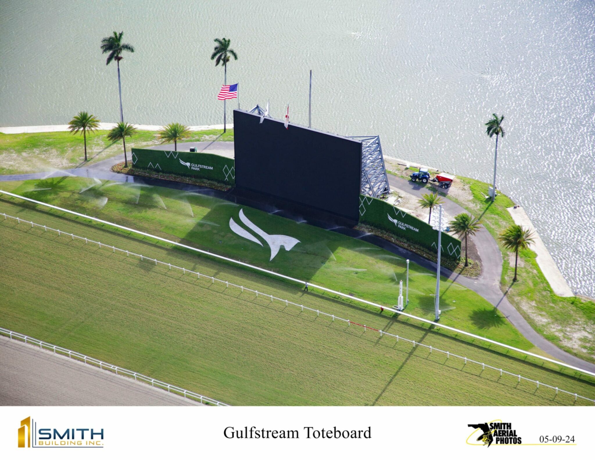 Gulfstream Toteboard | Smith Building